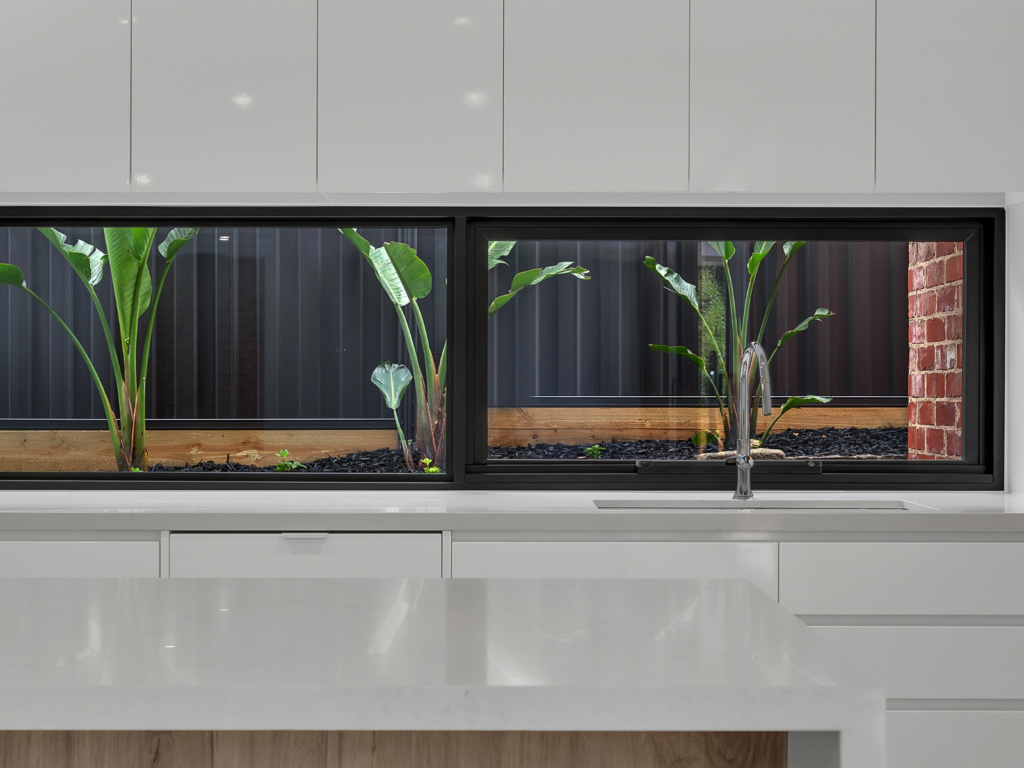 Series 616 MAGNUM™ Awning/Casement/Fixed Window - GlassVision/Windowtech